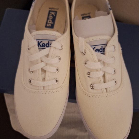 Keds | Shoes | Keds Champion Canvas Lace Up Sneaker Womens Canvas Size ...